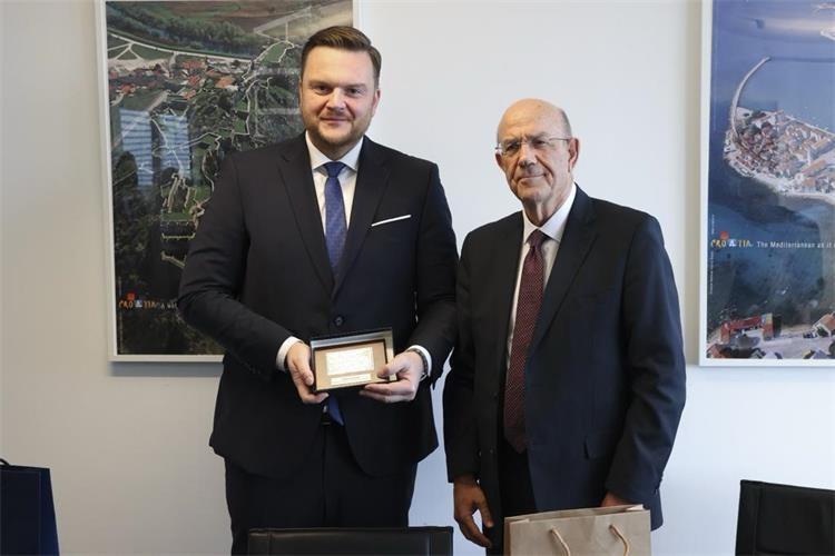Ministarstvo financija Republike Hrvatske - Ministar Primorac potpisao ...